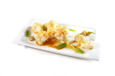 Coliflor con fritada de ajos y almendras | Consumer