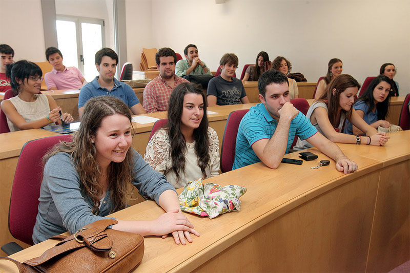 Razones para estudiar un máster después de la universidad | Consumer